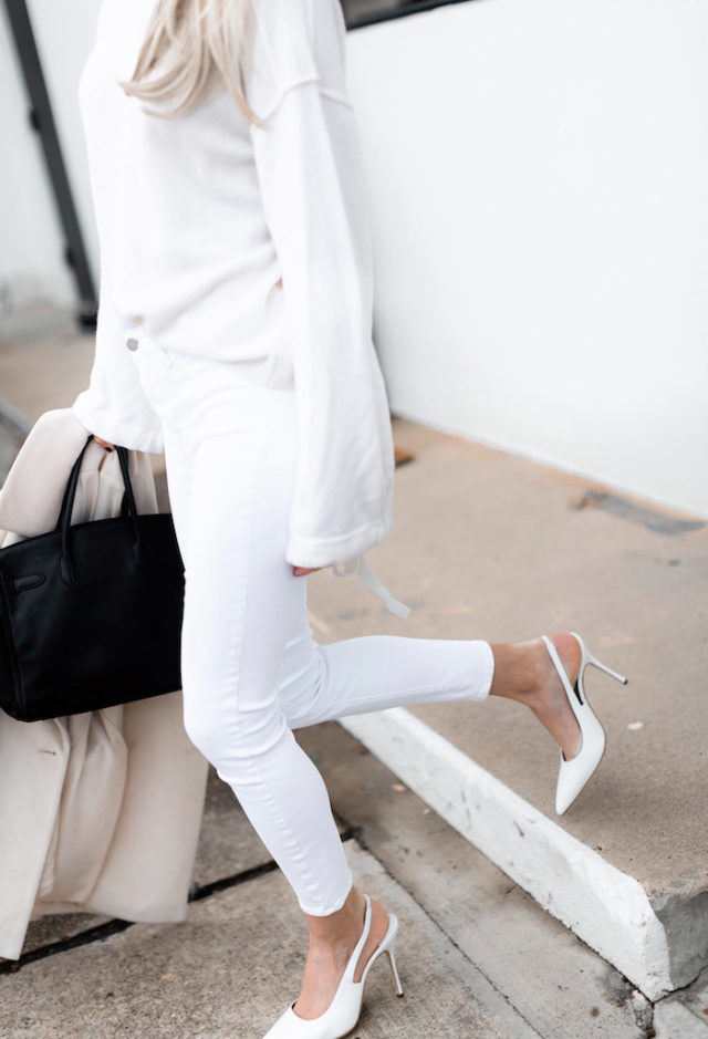 Winter white outfits 2019 - tips for how to wear white in the Winter